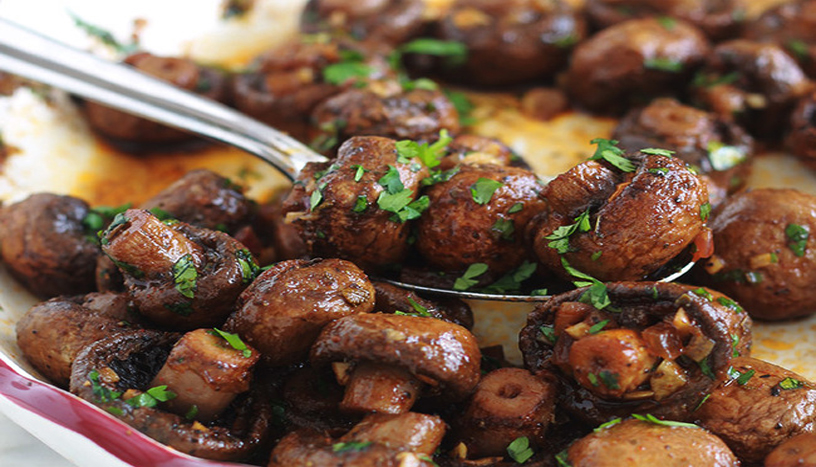 Champignons rôtis à l'ail et vinaigre balsamique - Bon À Savoir